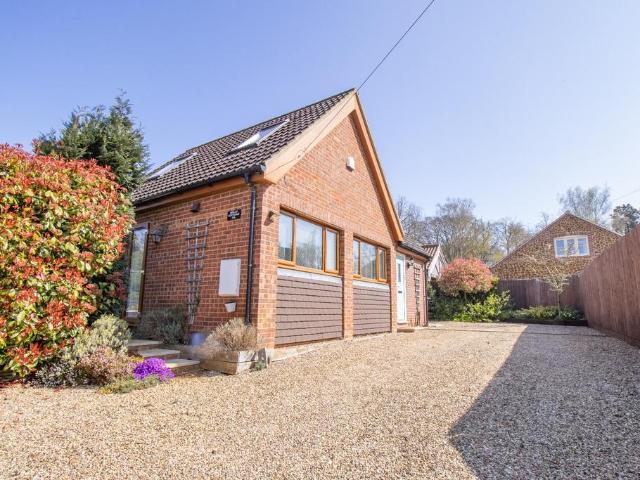 2 bedroom cottage to rent