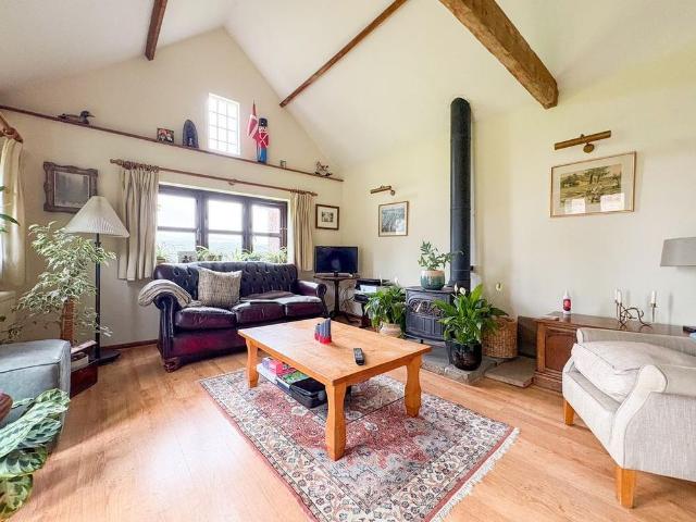 2 bedroom cottage to rent