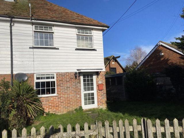 2 bedroom cottage to rent