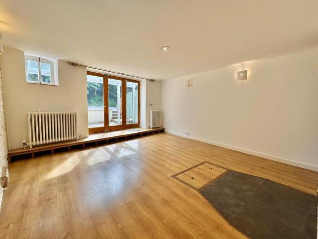2 bedroom cottage to rent