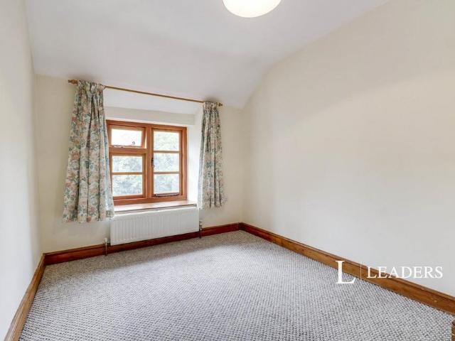 2 bedroom cottage to rent