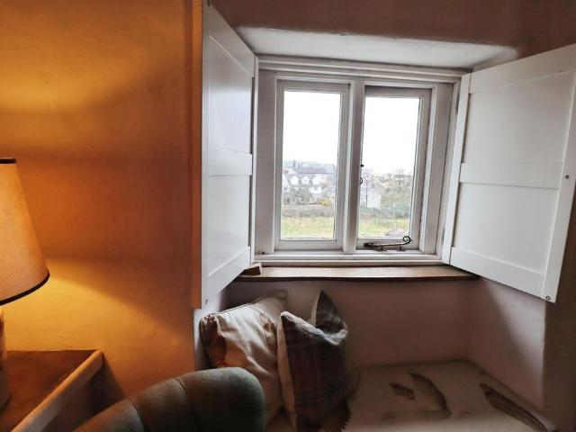 2 bedroom cottage to rent