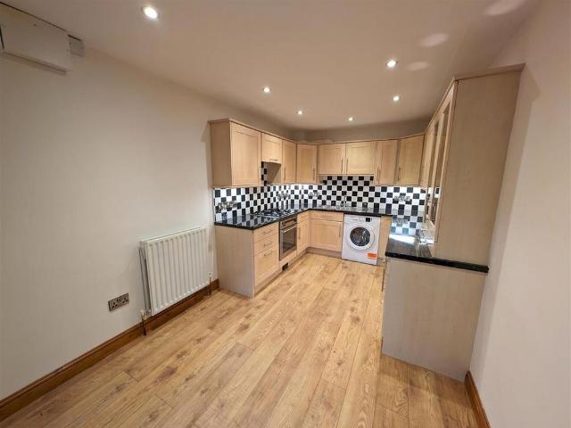 2 bedroom cottage to rent