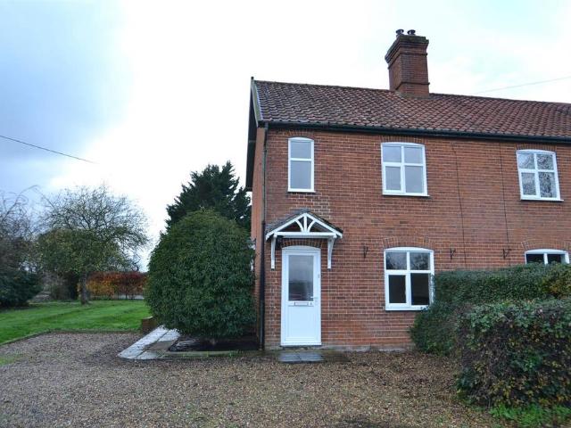 2 bedroom cottage to rent