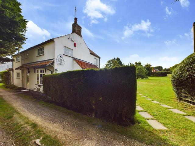 2 bedroom cottage to rent