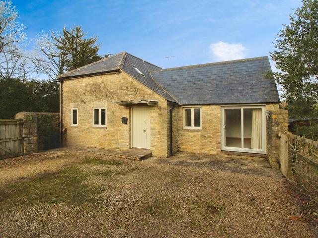 2 bedroom cottage to rent