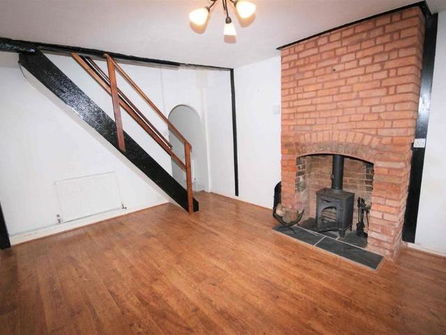 2 bedroom cottage to rent