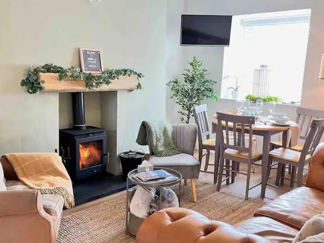 2 bedroom cottage to rent