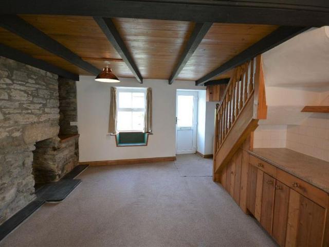 2 bedroom cottage to rent