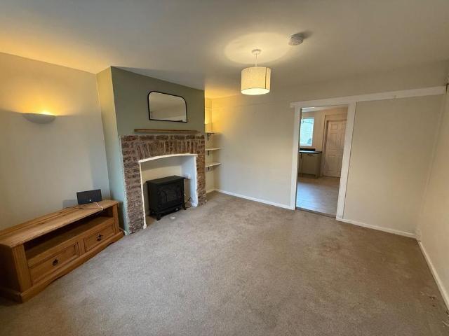 2 bedroom cottage to rent