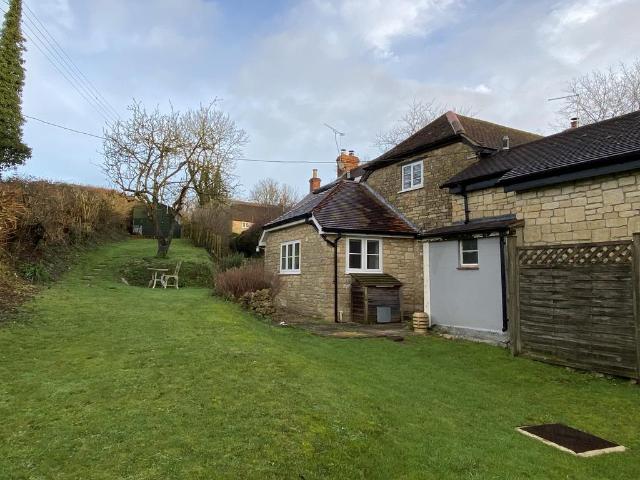 2 bedroom cottage to rent