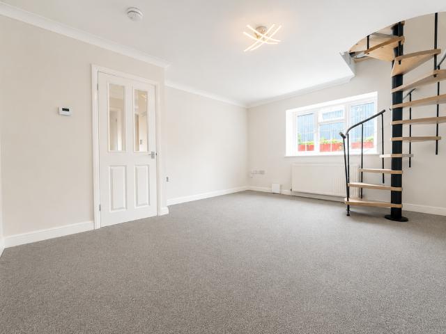 2 bedroom cottage to rent