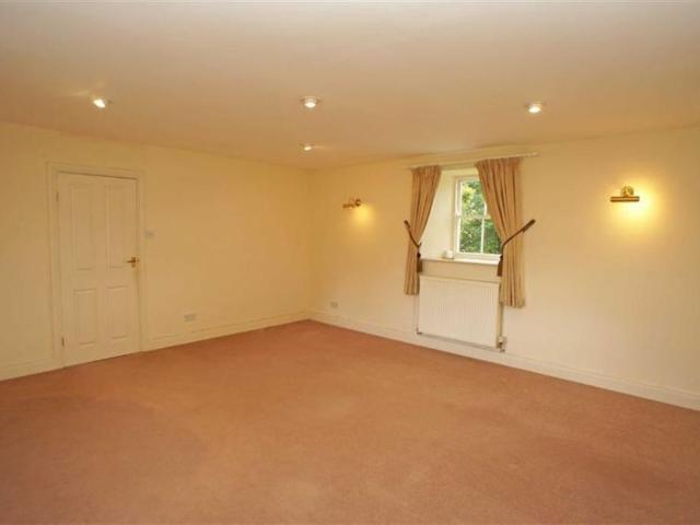 2 bedroom cottage to rent