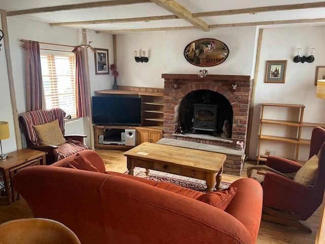 2 bedroom cottage to rent