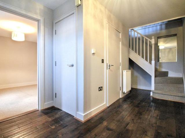 2 bedroom cottage to rent