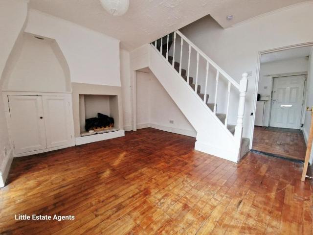 2 bedroom cottage to rent