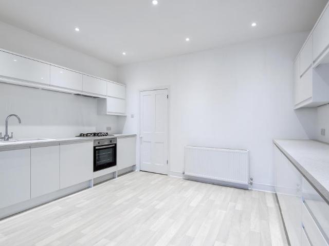 2 bedroom cottage to rent