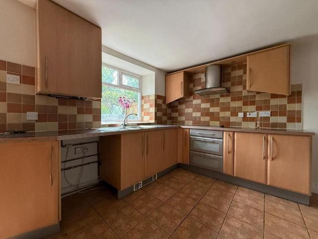 2 bedroom cottage to rent