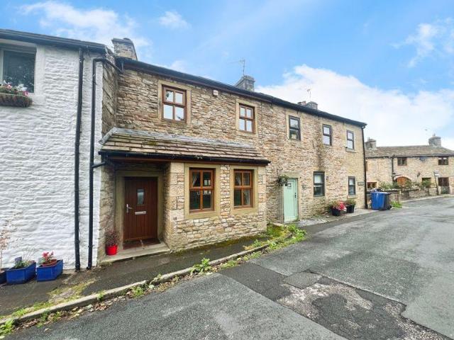2 bedroom cottage to rent