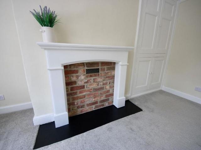 2 bedroom cottage to rent
