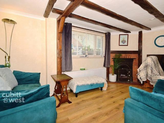 2 bedroom cottage to rent