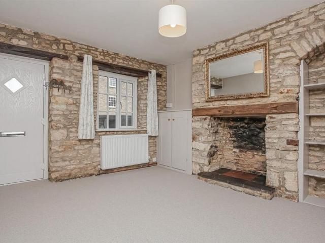 2 bedroom cottage to rent