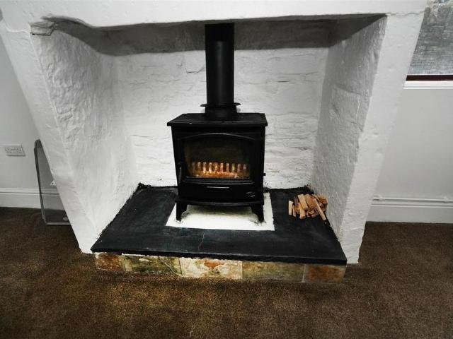 2 bedroom cottage to rent
