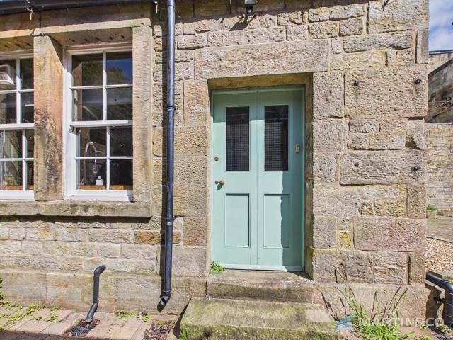 2 bedroom cottage to rent