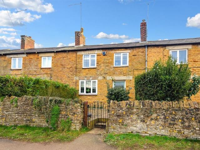 2 bedroom cottage to rent