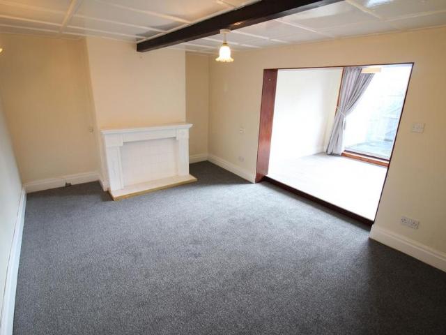 2 bedroom cottage to rent