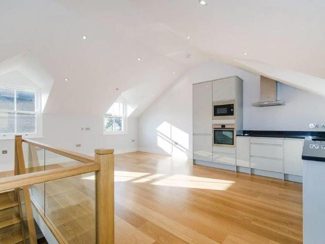 2 bedroom cottage to rent