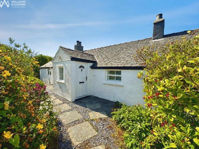 2 bedroom cottage for sale
