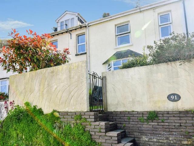 2 bedroom cottage for sale