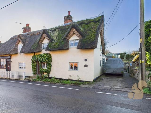 2 bedroom cottage for sale