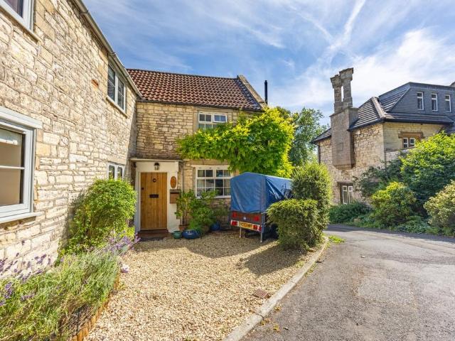2 bedroom cottage for sale