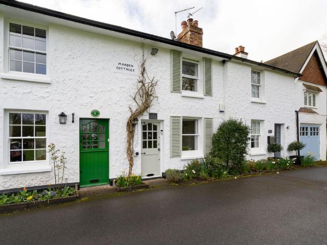 2 bedroom cottage for sale