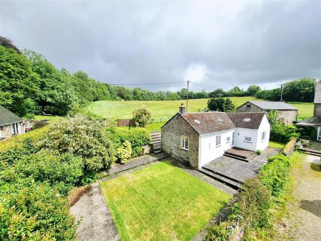 2 bedroom cottage for sale