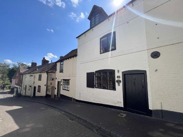 2 bedroom cottage for sale