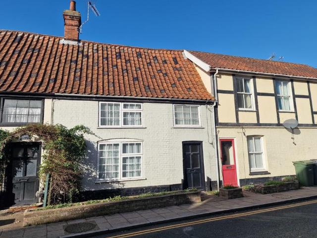 2 bedroom cottage for sale