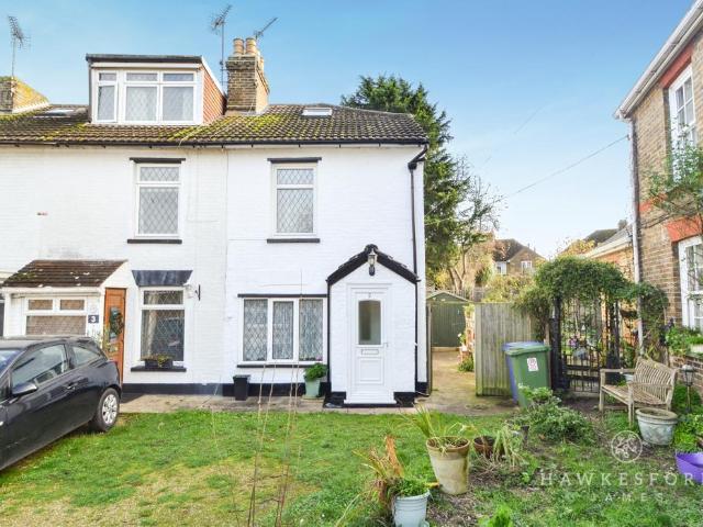 2 bedroom cottage for sale