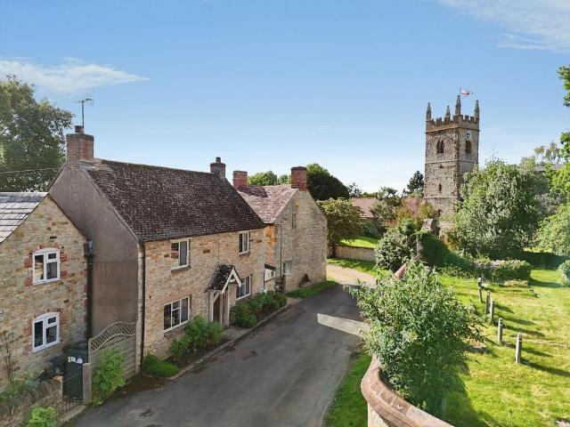 2 bedroom cottage for sale