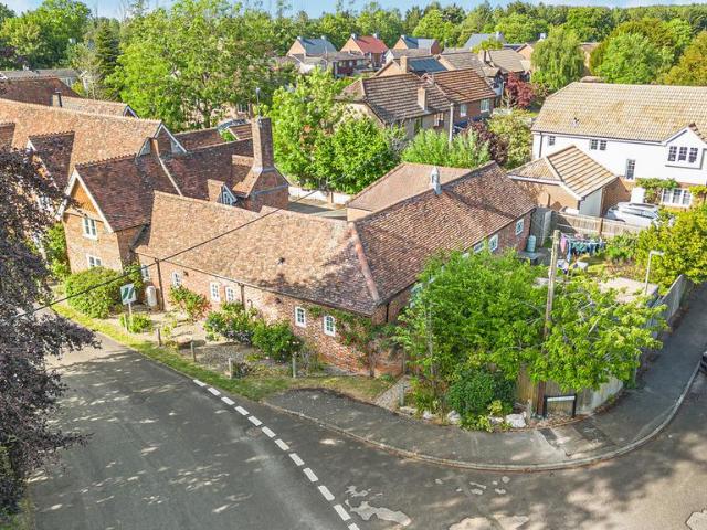 2 bedroom cottage for sale