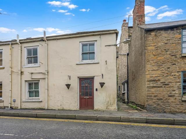 2 bedroom cottage for sale