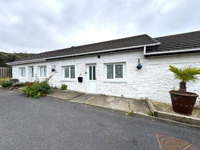 2 bedroom cottage for sale