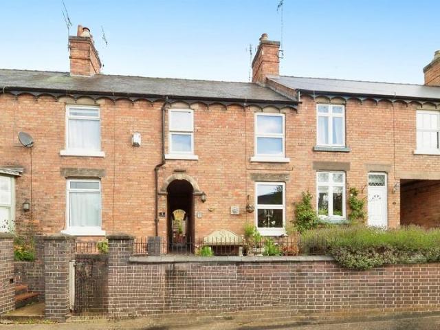 2 bedroom cottage for sale