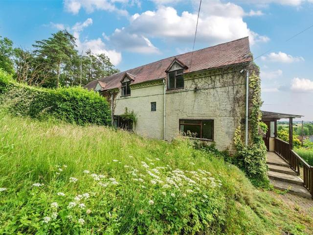 2 bedroom cottage for sale