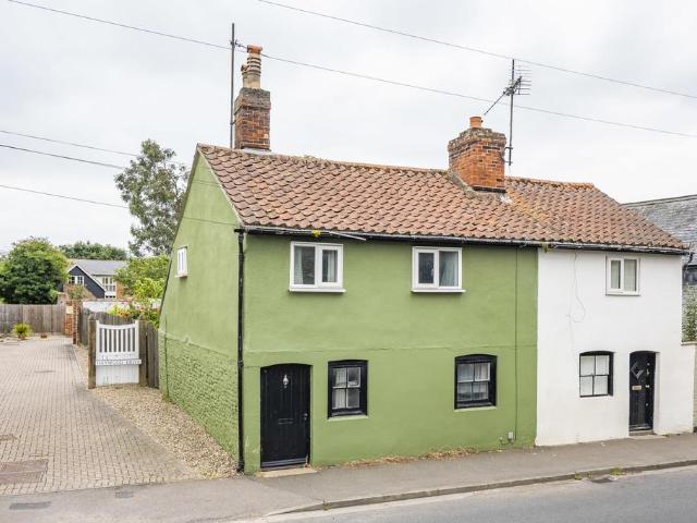 2 bedroom cottage for sale
