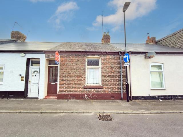 2 bedroom cottage for sale
