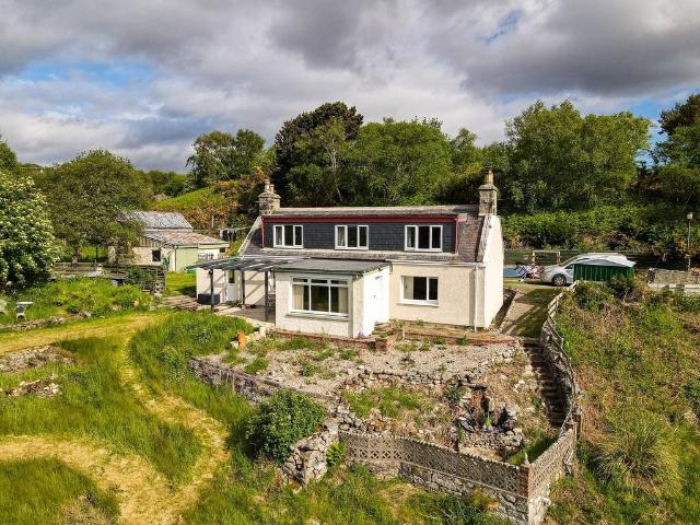 2 bedroom cottage for sale