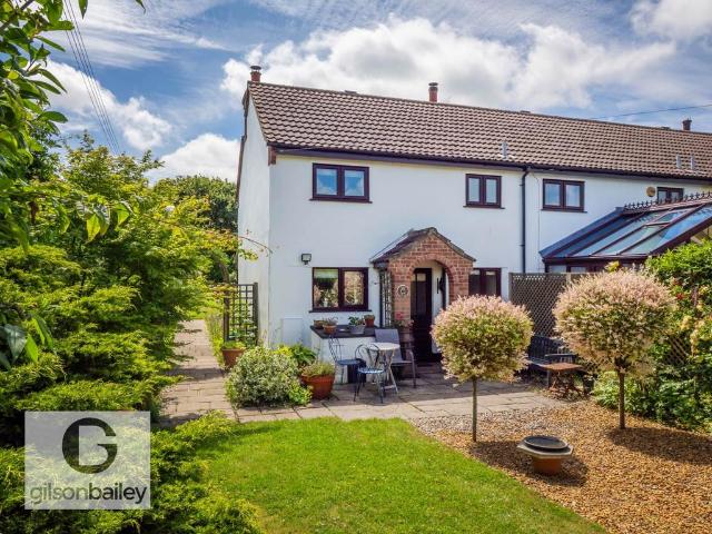 2 bedroom cottage for sale